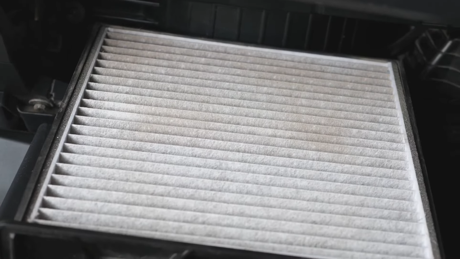 How Often Should You Change Your Car’s Air Filter? - Ina Motors